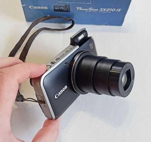 Canon SX210 is с коробкой