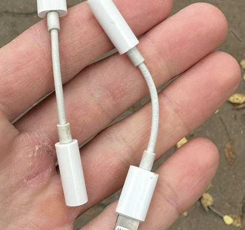 Переходник Apple Lightning to 3.5mm оригинал