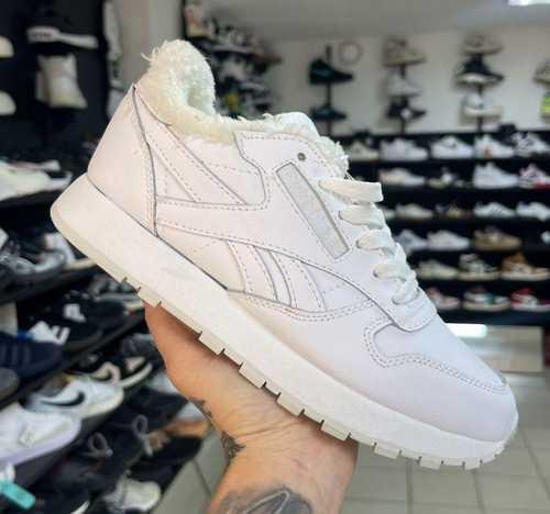 Кроссовки зимние женские reebok (35,36,37,38)