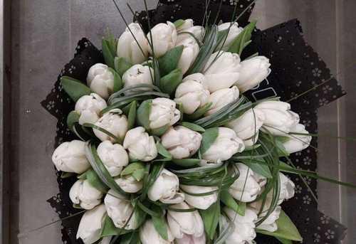 Белые Тюльпаны на 8 марта оптом, розница