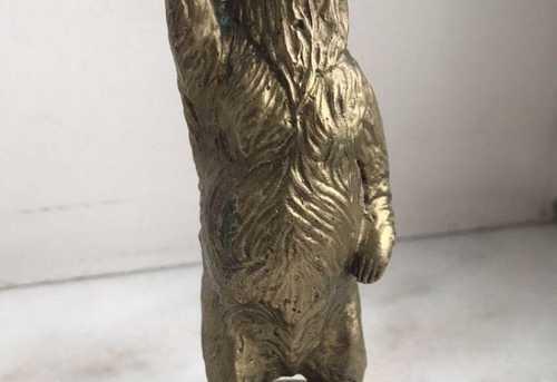Статуэтка медведь спортсмен бронза