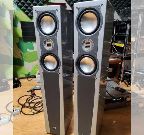 Elac fs207.2