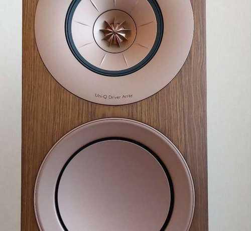 KEF R3