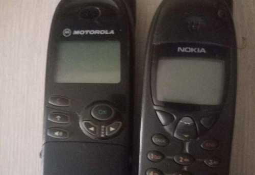 На запчасти Nokia 6220i и Motorola