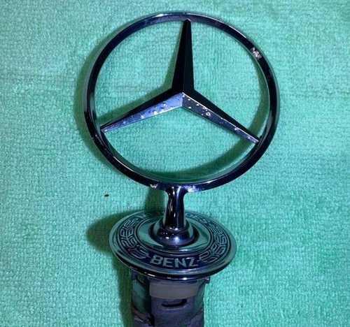 Эмблема капота передняя Mercedes-Benz