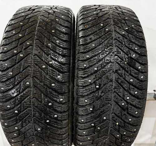 Nokian Tyres Hakkapeliitta 8 215/60 R16