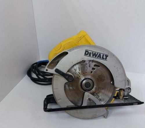 Циркулярная (дисковая) пила DeWalt DWE560-KS