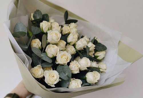 Доставка белых роз по Санкт-Петербургу