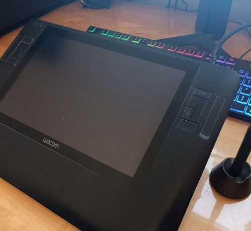 Экранный планшет Wacom Cintiq 12 (DTZ-1200W)