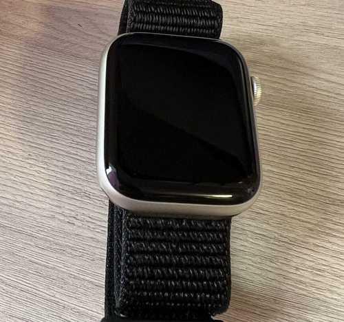 Часы apple watch se 44mm 2023