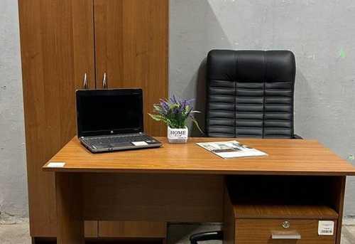 Комплект мебели для офиса письменный стол и шкаф