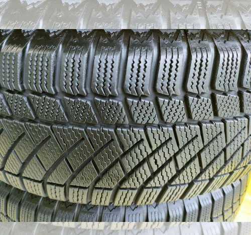 Continental ContiVikingContact 6 215/70 R16