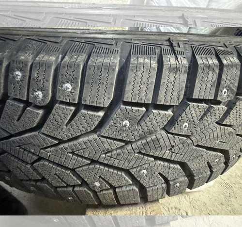 General Tire Altimax Arctic 12 205/70 R15