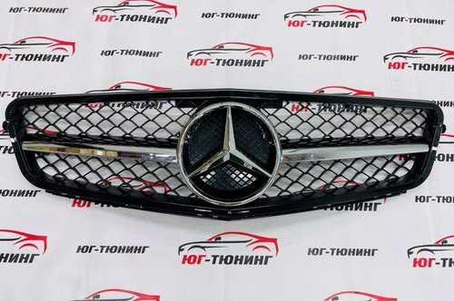Решетка радиатора Mercedes C204 в стиле 63
