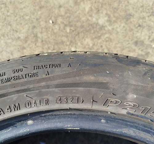 Roadstone Classe Premiere CP672 215/55 R17 91V