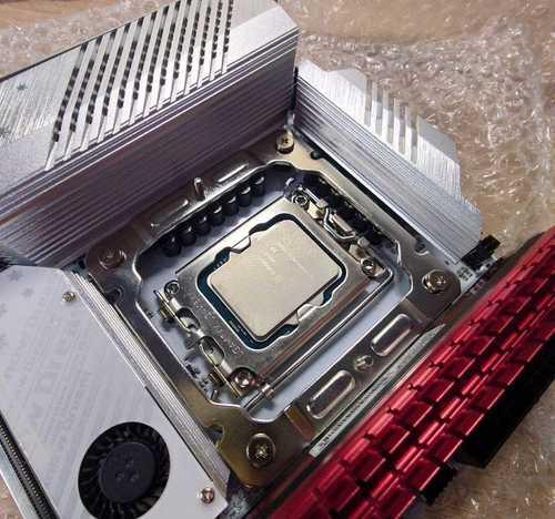 Intel core i7 12700 (QXQ4)