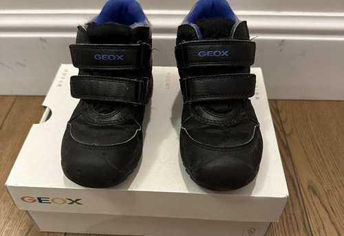 Демисезонные ботинки Geox 27 размер