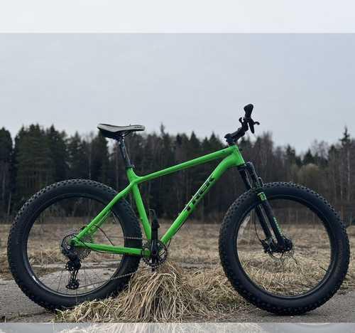 Trek Farley 8