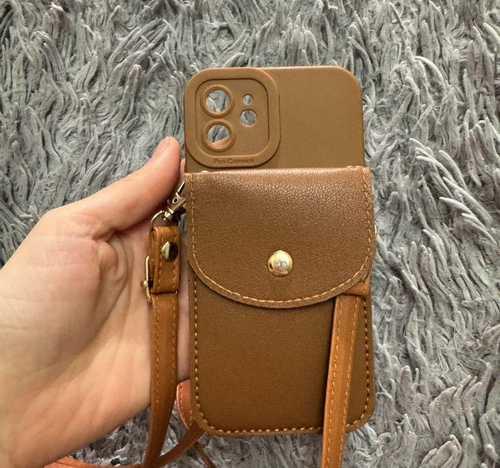 Чехлы на iPhone 12
