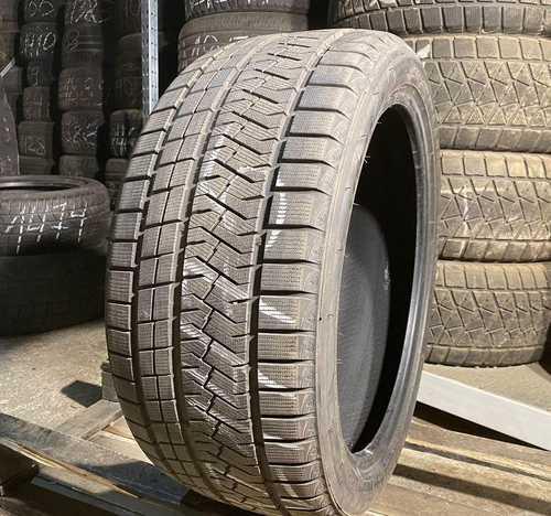 Triangle Snowlink TWT02 275/40 R21 107V