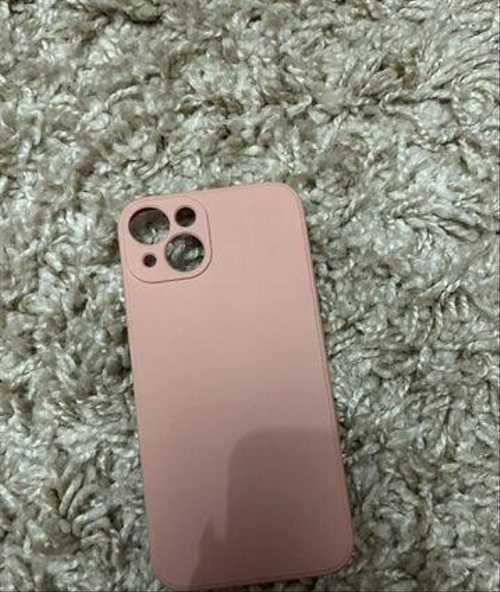 Розовый чехол на айфон 13
