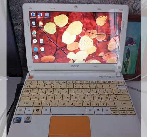 Нетбук acer aspire one