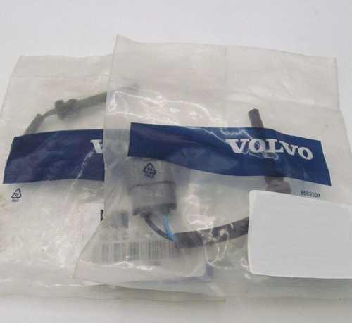 Датчик уровня антифриза Volvo VOE11170064