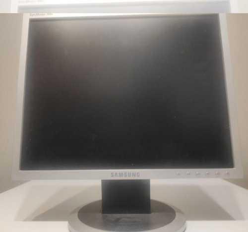 Монитор 17" Samsung 740N