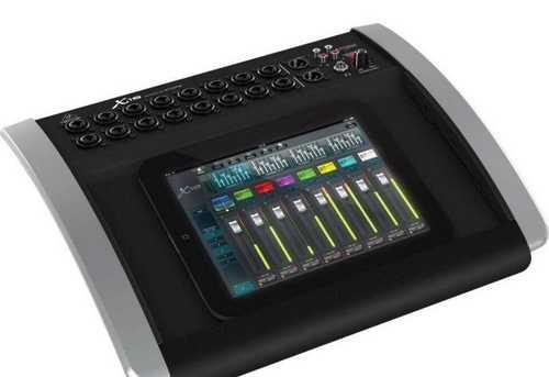 Behringer x-18