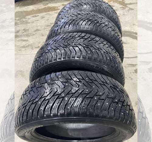 Nokian Tyres Hakkapeliitta 8 225/50 R17