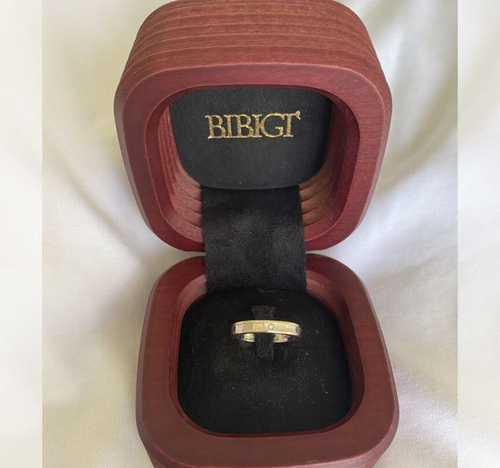 Золотое кольцо с бриллиантами Bibigi