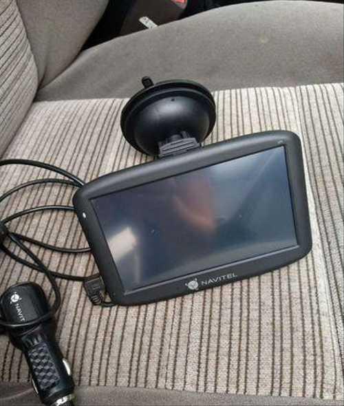Gps навигатор Navitel MS 400