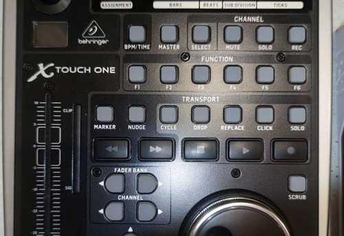 Behringer 10 touch One Миди контроллер