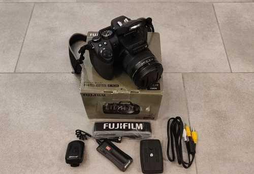 Зеркальный фотоаппарат Fujifilm hs25 exr