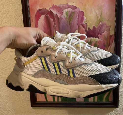 Кроссовки Adidas ozweego