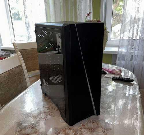 Корпус Aerocool Cylon