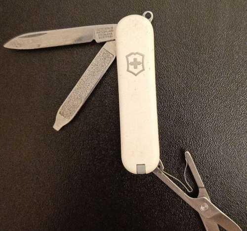 Victorinox classic sd