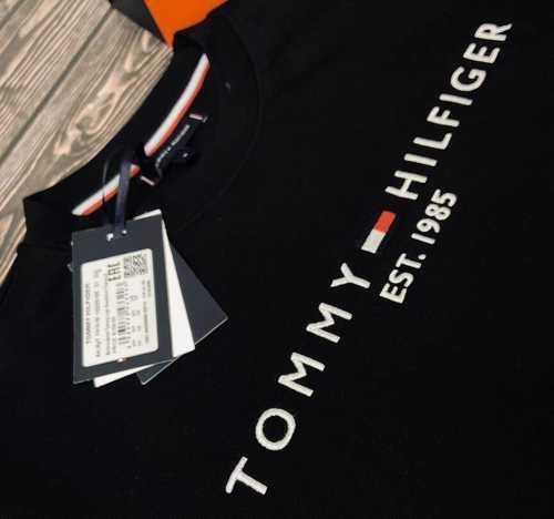 Свитшот Tommy Hilfiger размеры S(46) -2XL(54)