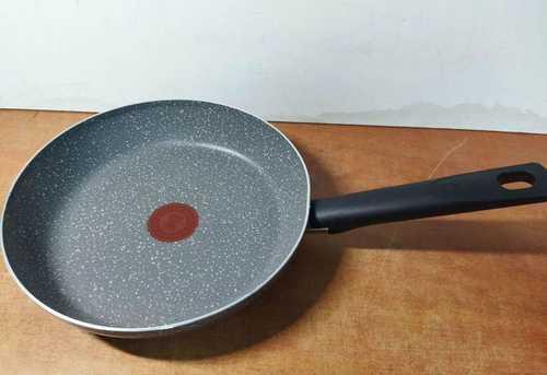 Сковорода Tefal 24,5 cm