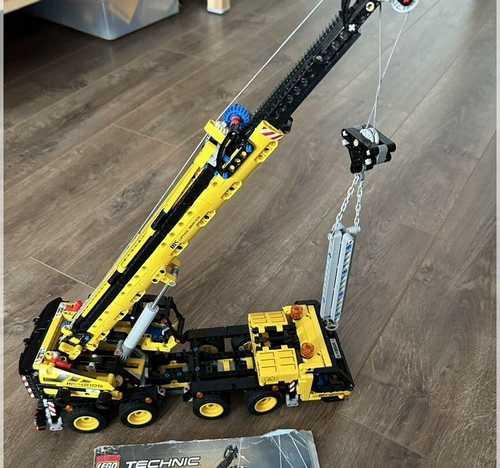 Lego Technic Кран 42108