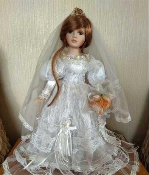 Кукла невеста фарфоровая