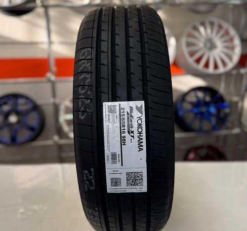 Yokohama BluEarth-XT AE61 215/65 R16 98H