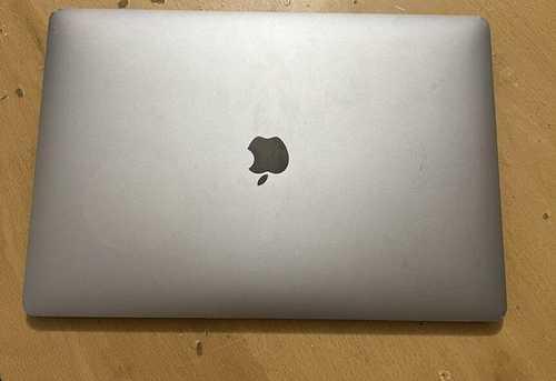 MacBook Pro 15 (2017), 256 ГБ, Core i7, 2.8 ГГц, RAM 16 ГБ, Radeon Pro 555 2 ГБ