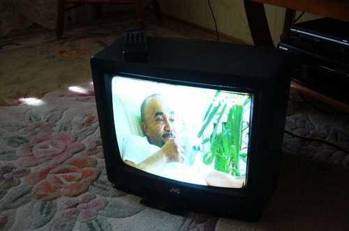 Телевизор "JVC" 37см (14 дюйм) на кухню