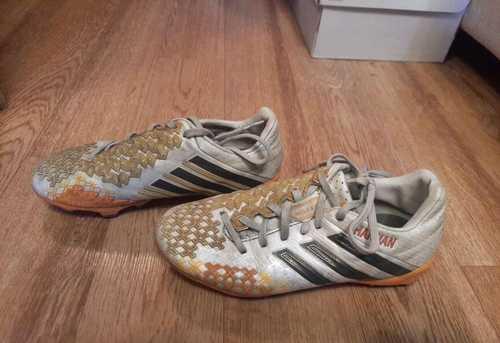 Бутсы adidas predator