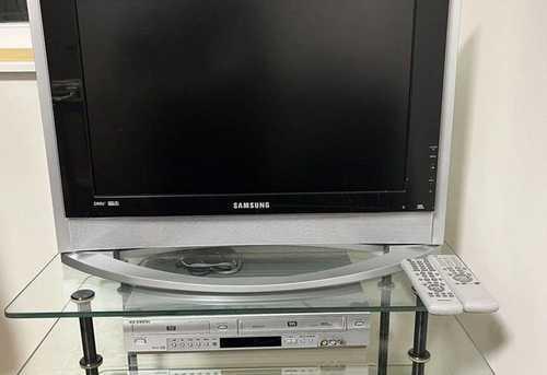 Телевизор Samsung 65 см, видеомагнитофон и столик