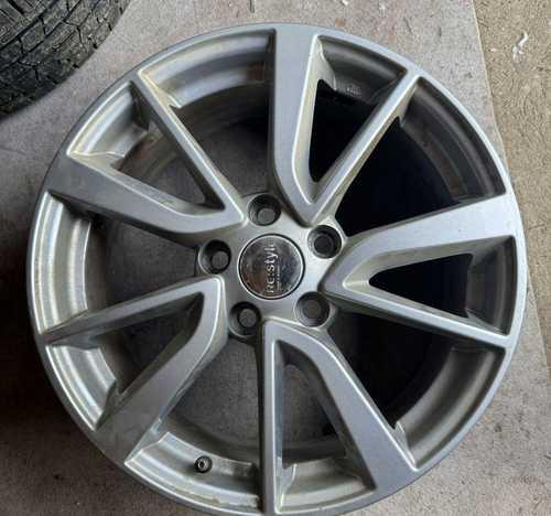 Диски Re Style R17 5x114.3 на Camry