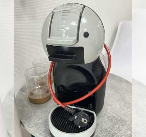 Капсульная кофемашина dolce gusto