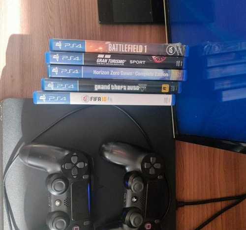 Sony playstation 4 PS4 slim 1tb