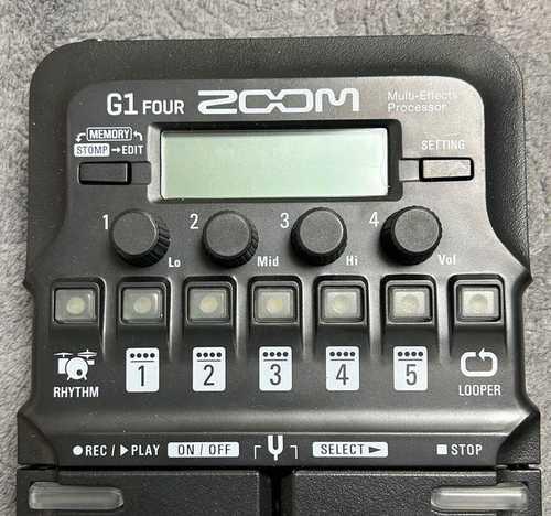 Гитарный процессор Zoom G1 four